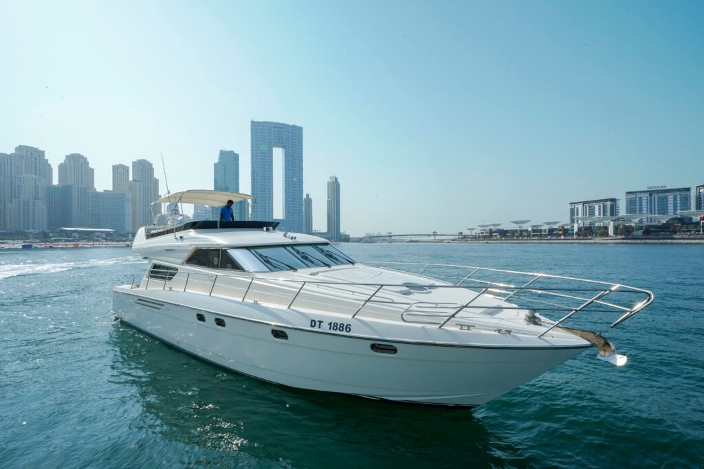 60 FEET LUXURIOUS YACHT - Yacht Rental Dubai